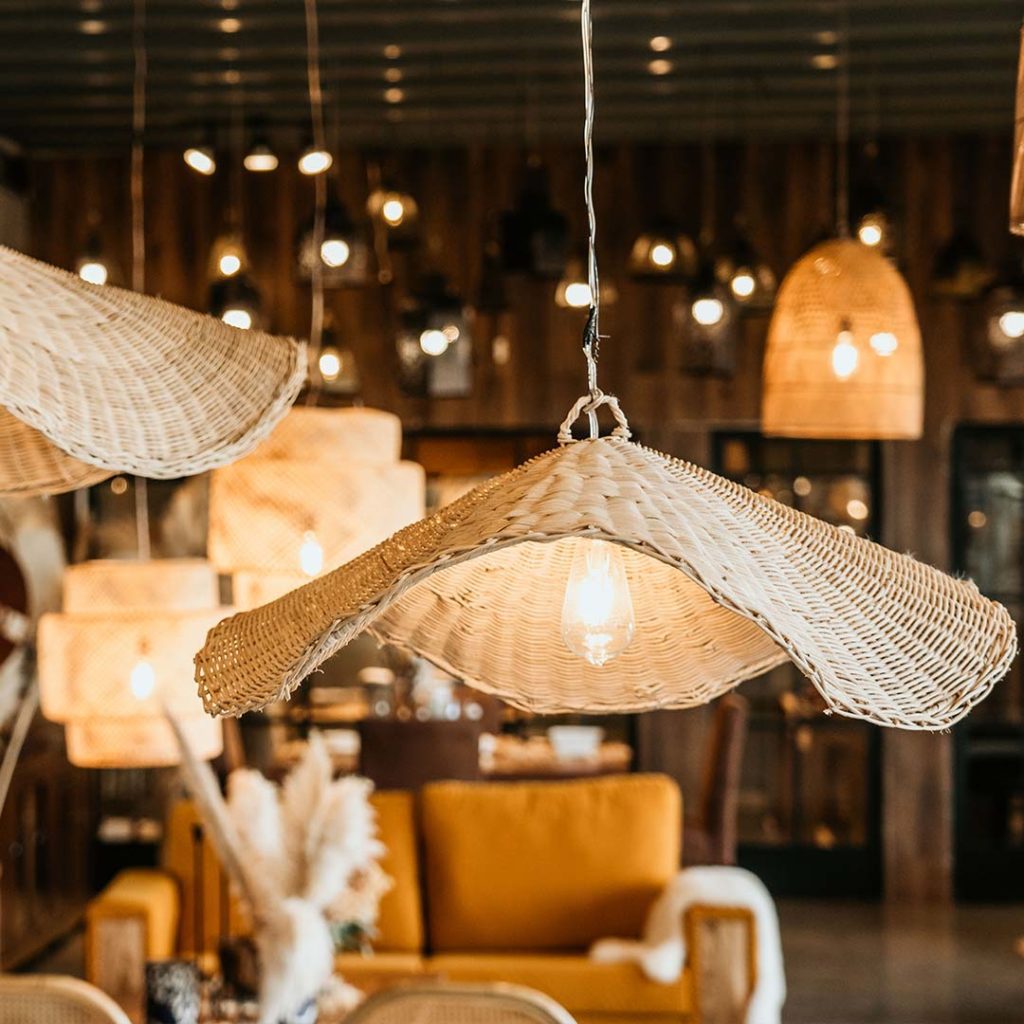 PANTALLA KAMPUR - Muebles y Sillones